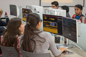 USIL cuenta con el primer Experiential Learning Partner de Bloomberg en el Perú|Blog USIL